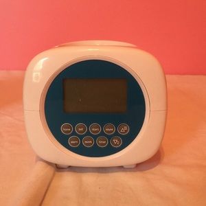 Discovery | Toys | Discovery Projection Alarm Clock Sound Machine ...